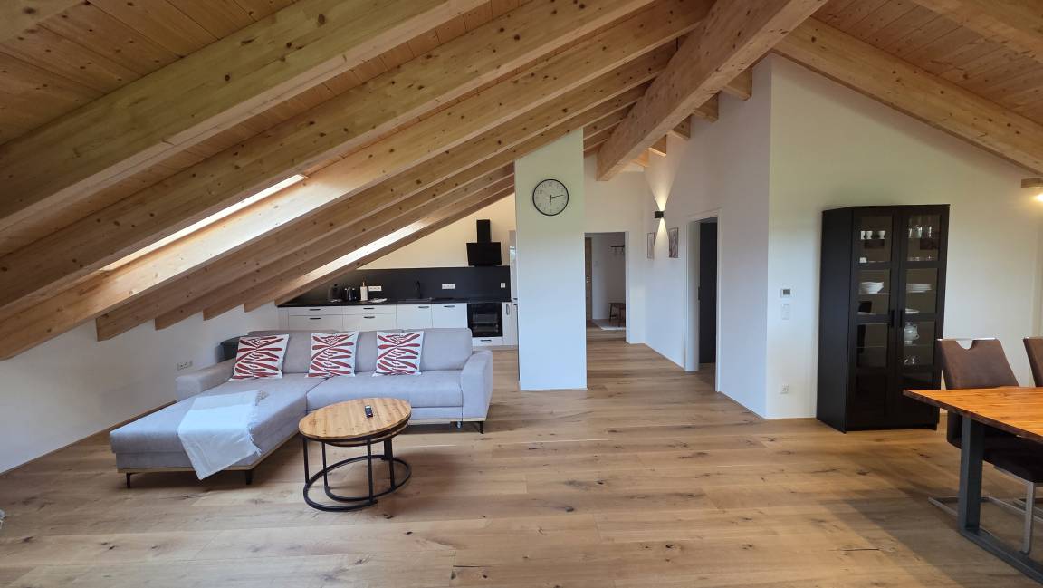 90 M² Ferienwohnung ∙ 2 Schlafzimmer ∙ 6 Gäste - Grassau