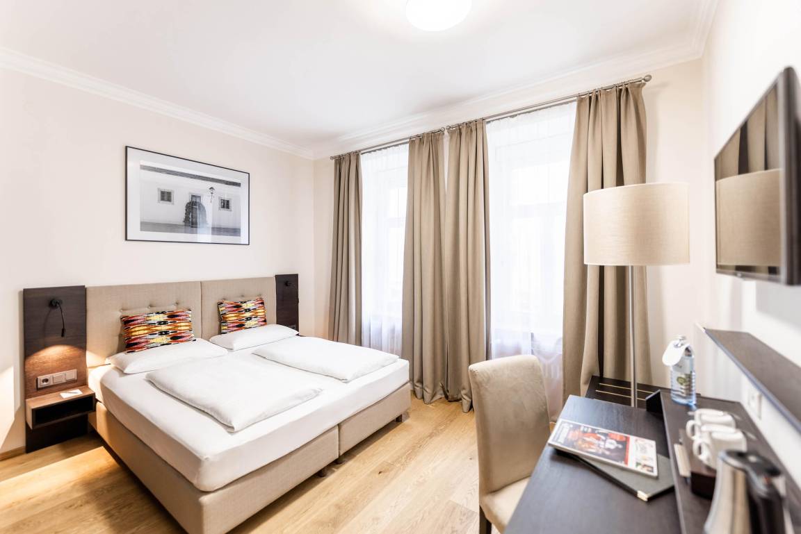 16 M² Hotelli ∙ 1 Makuuhuone ∙ 2 Vierasta - Salzburg