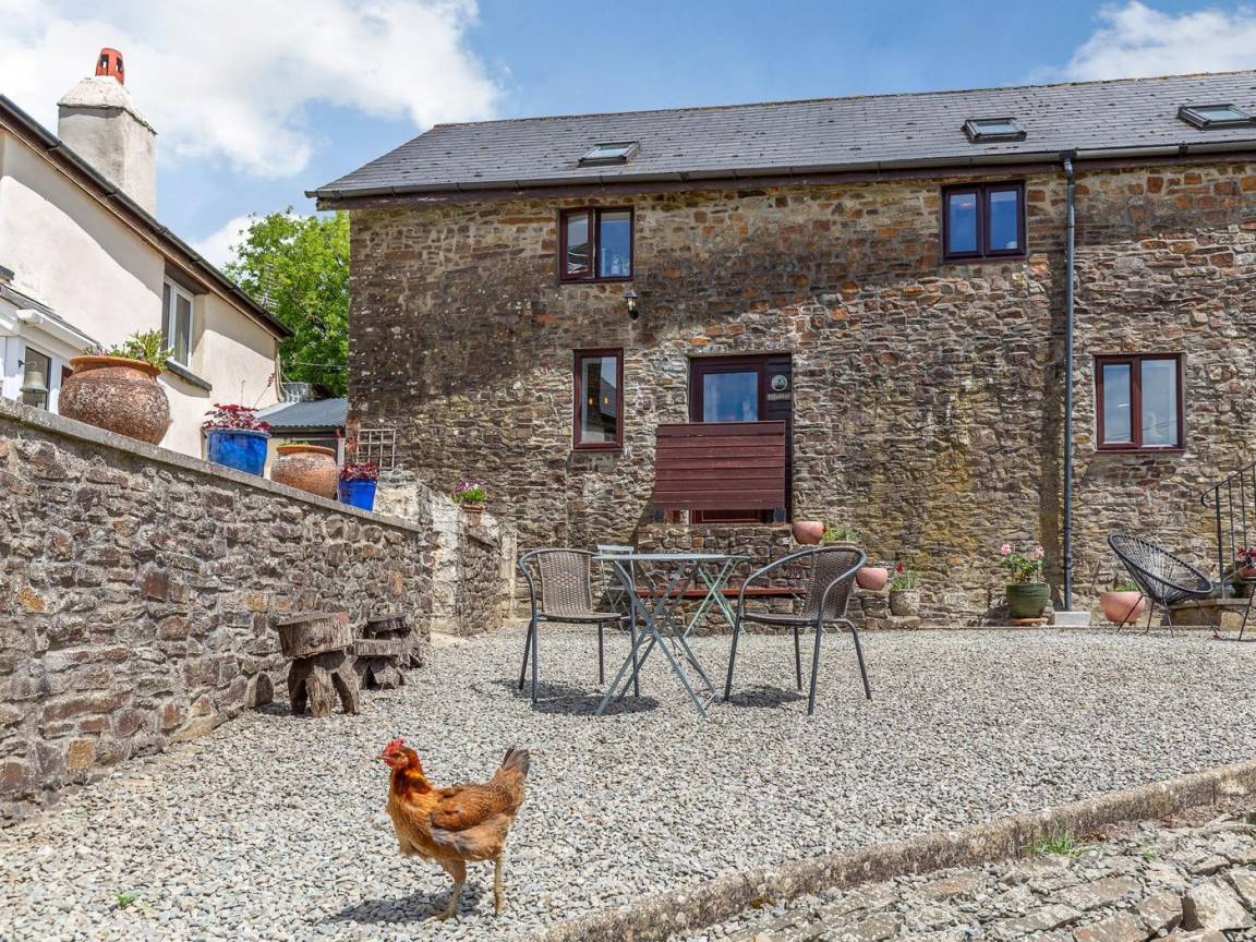 Cottage ∙ 2 Bedrooms ∙ 4 Guests - South Molton