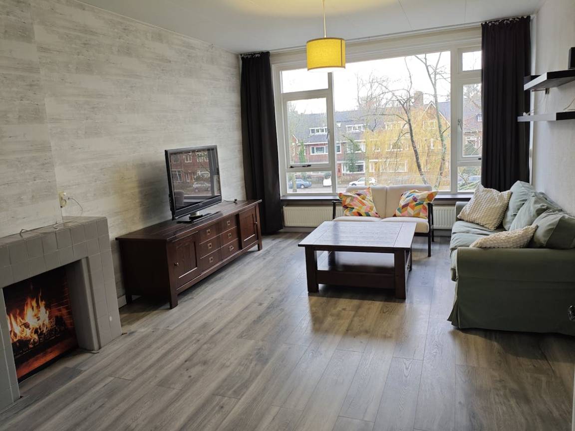 123 M² Apartment ∙ 4 Bedrooms ∙ 4 Guests - Rotterdam