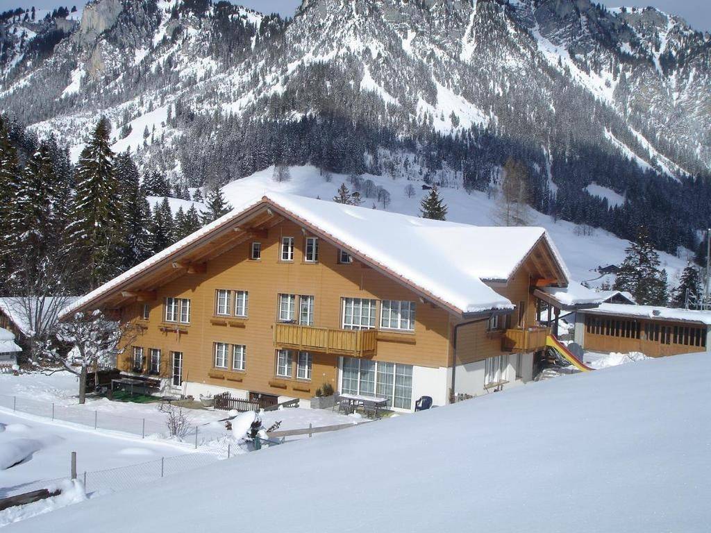 99 M² Appartement ∙ 2 Chambres ∙ 5 Personnes - Adelboden