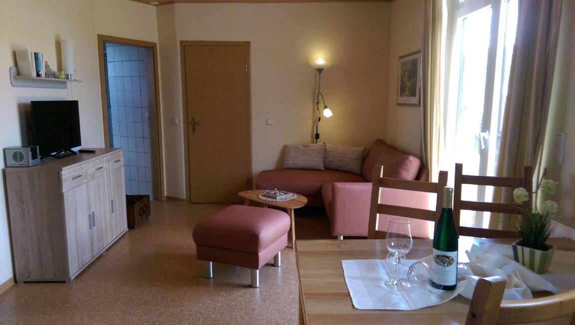 55 M² Ferienwohnung ∙ 2 Schlafzimmer ∙ 4 Gäste - Reil