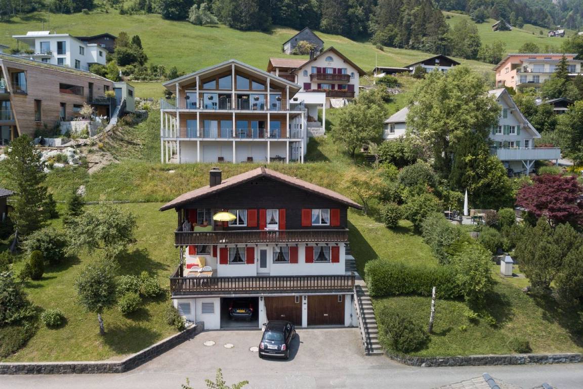 65 M² Appartement ∙ 2 Slaapkamers ∙ 4 Gasten - Amden