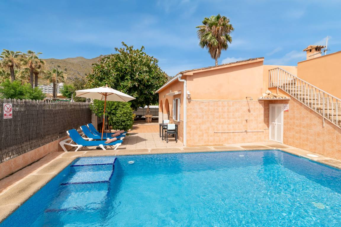 207 M² Ferienhaus ∙ 4 Schlafzimmer ∙ 8 Gäste - Alcúdia