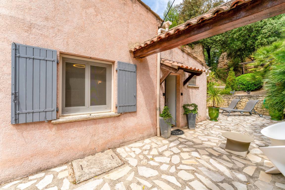 20 M² Chambre D'hôtes ∙ 2 Chambres ∙ 3 Personnes - Malaucène