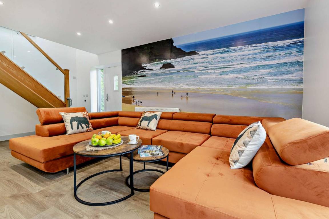 Cottage ∙ 4 Bedrooms ∙ 8 Guests - Newquay