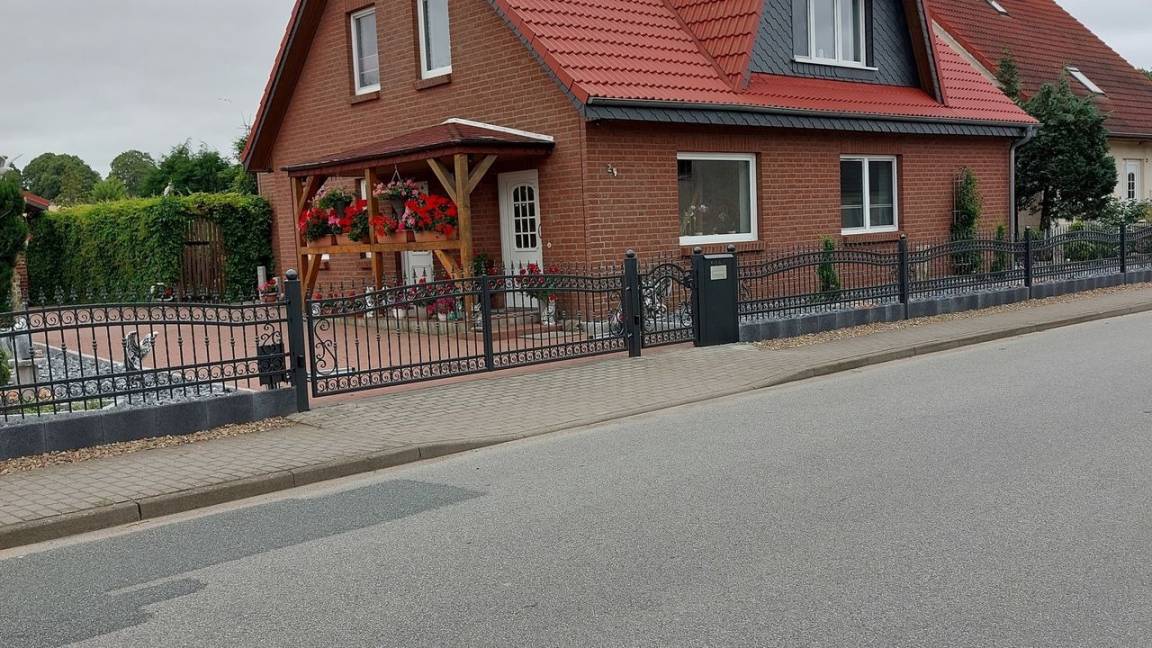 104 M² Ferienwohnung ∙ 2 Schlafzimmer ∙ 4 Gäste - Wismar