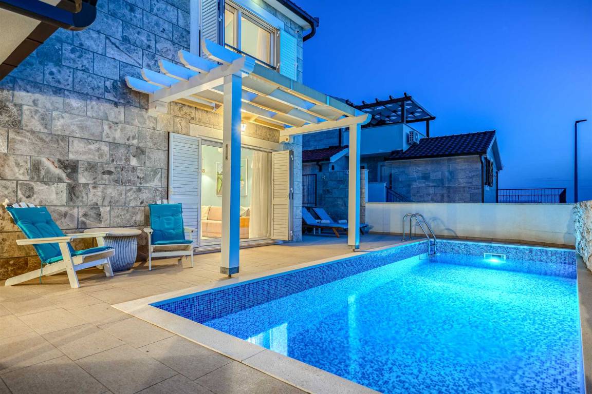 130 M² Villa ∙ 3 Bedrooms ∙ 8 Guests - Sevid