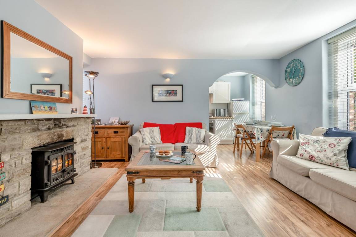 Cottage ∙ 3 Bedrooms ∙ 6 Guests - Swanage
