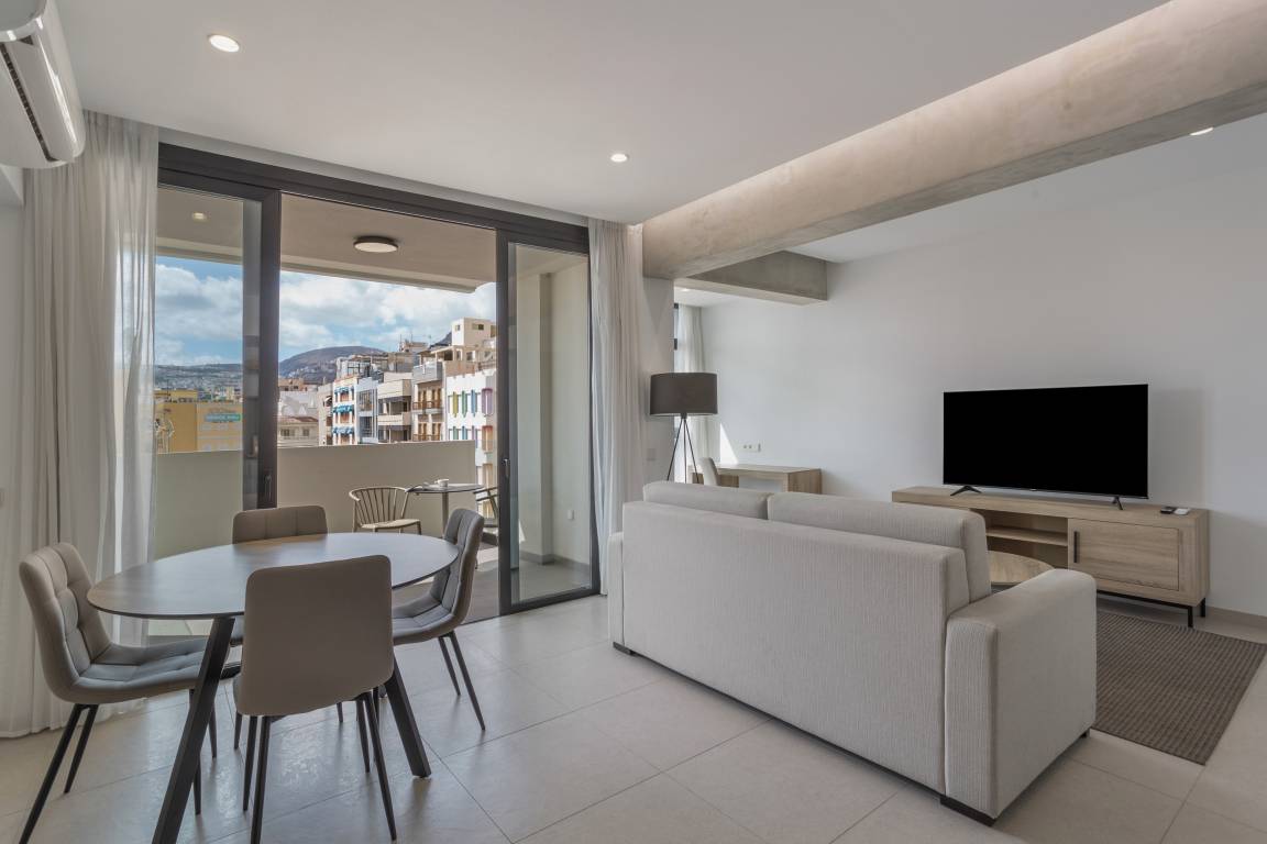 120 M² Apartamento ∙ 2 Habitaciones ∙ 4 Huéspedes - Santa Cruz de Tenerife