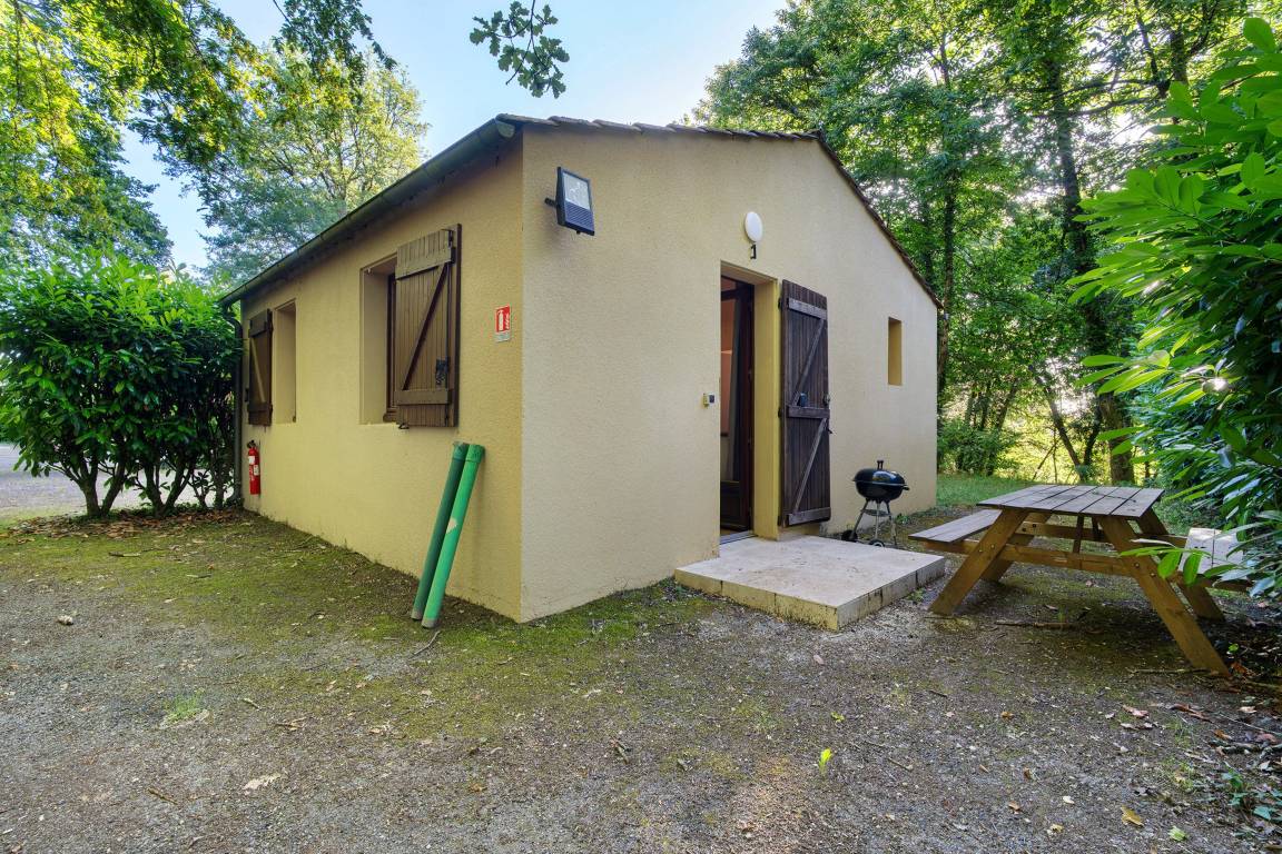 37 M² Ferienhaus ∙ 2 Schlafzimmer ∙ 4 Gäste - Gourdon