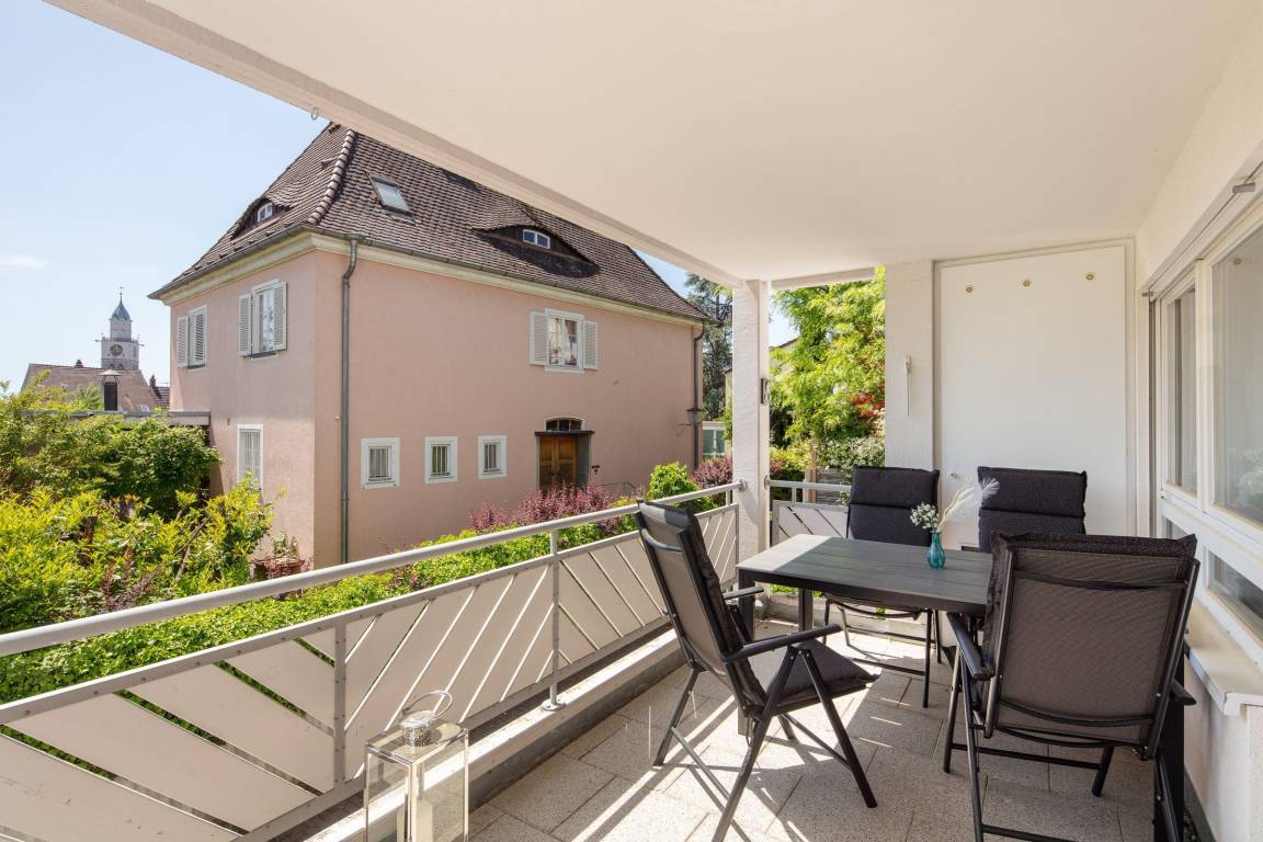 83 M² Ferienwohnung ∙ 2 Schlafzimmer ∙ 4 Gäste - Konstanz