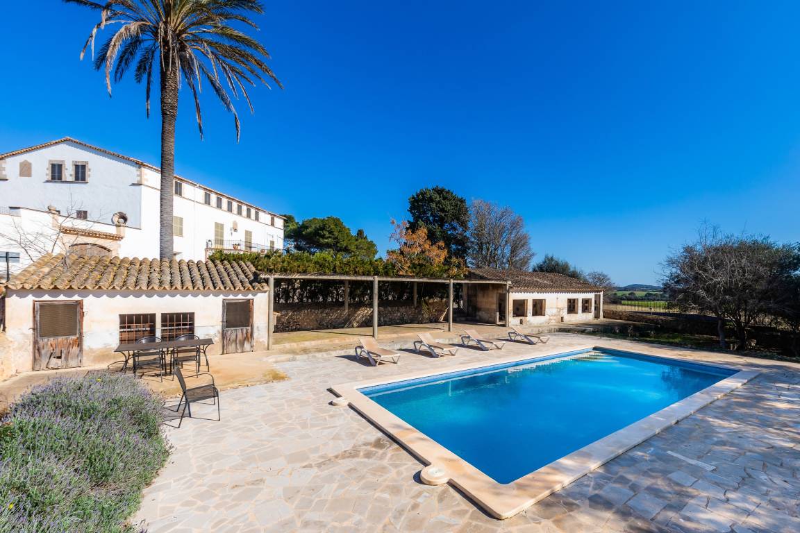 112 M² Ferienwohnung ∙ 1 Schlafzimmer ∙ 4 Gäste - Porto Cristo