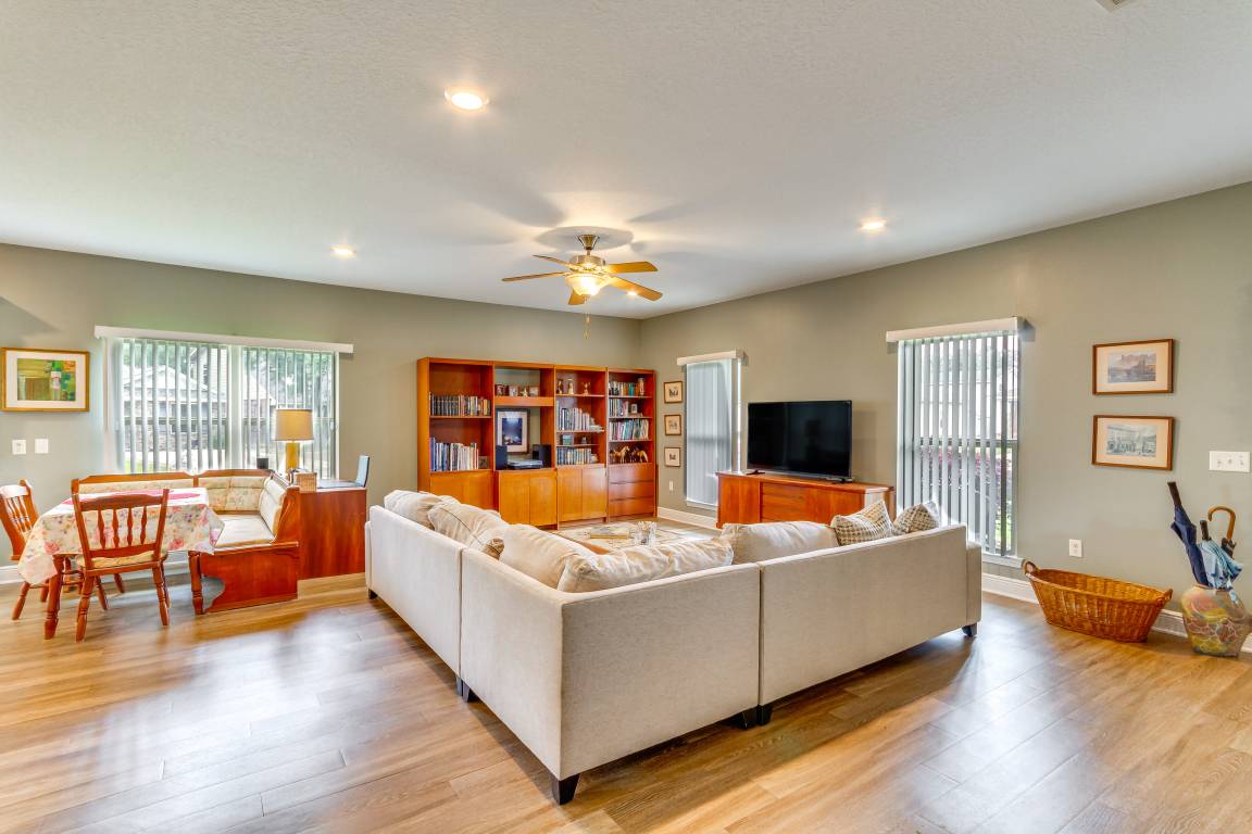 148 M² House ∙ 1 Bedroom ∙ 2 Guests - Warrington, FL