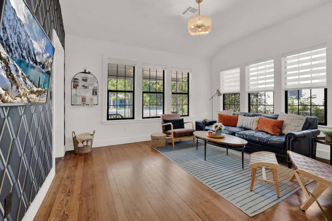 House ∙ 2 Bedrooms ∙ 4 Guests - Fredericksburg