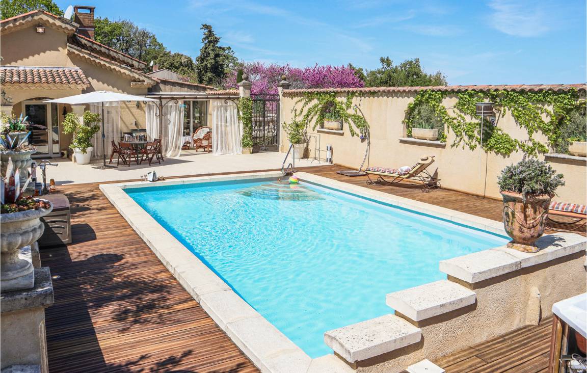 130 M² Huis ∙ 2 Slaapkamers ∙ 6 Gasten - Pélissanne
