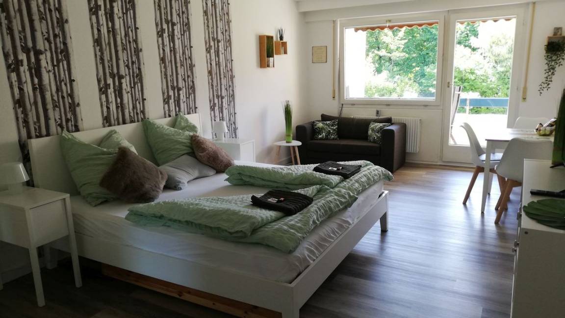 32 M² Ferienwohnung ∙ 2 Gäste - Bad Urach