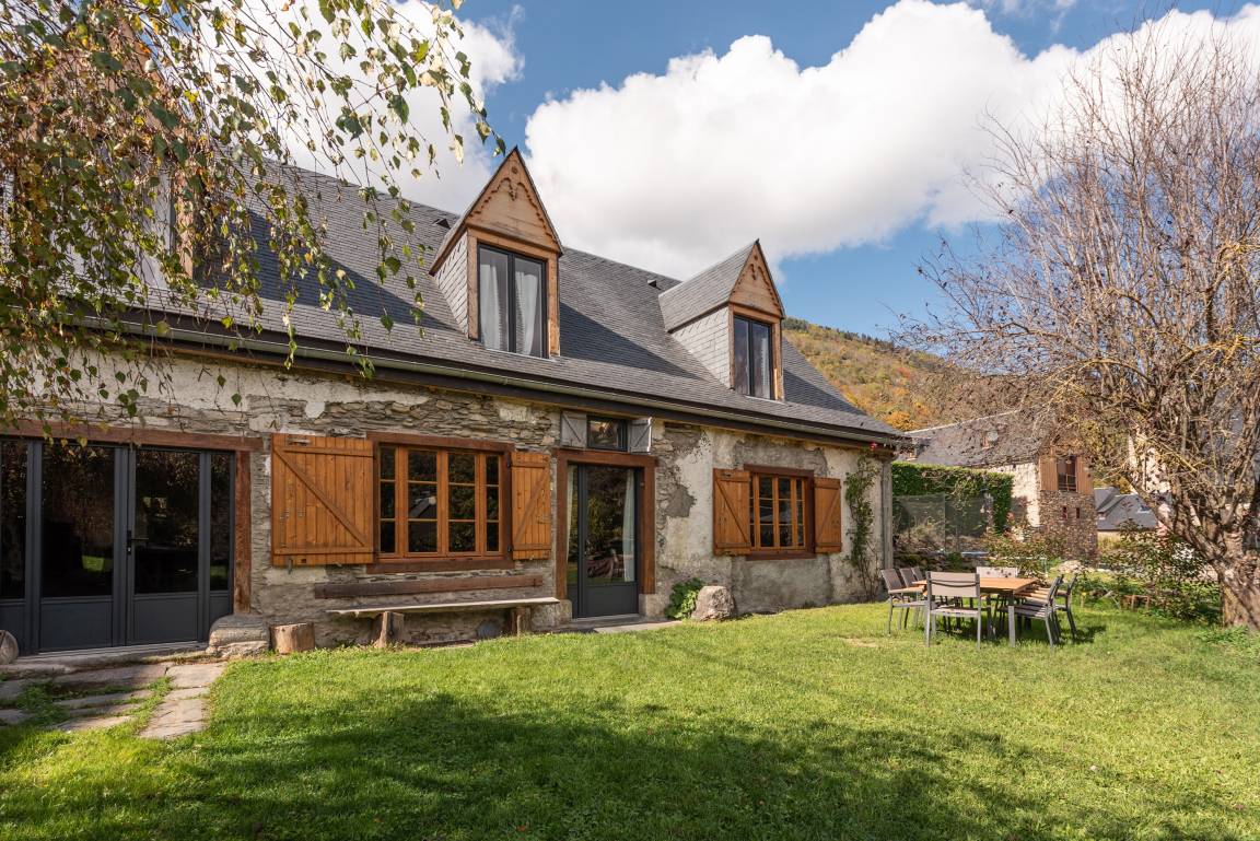 170 M² House ∙ 3 Bedrooms ∙ 10 Guests - Loudenvielle