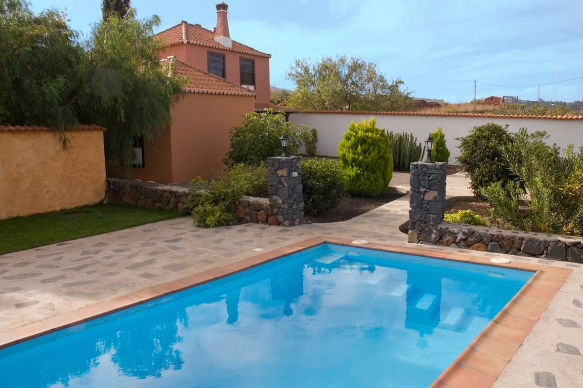 60 M² Casa Rural ∙ 2 Habitaciones ∙ 4 Huéspedes - La Palma, España