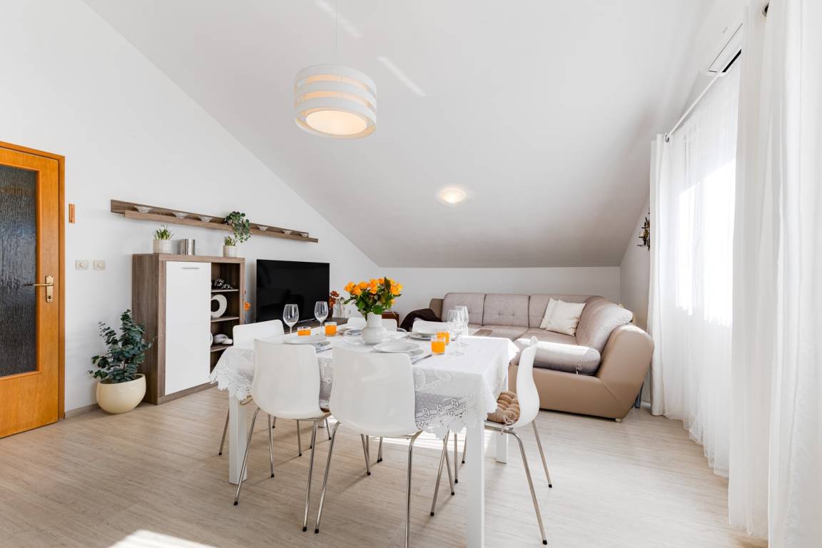 100 M² Appartement ∙ 2 Chambres ∙ 4 Personnes - Krk