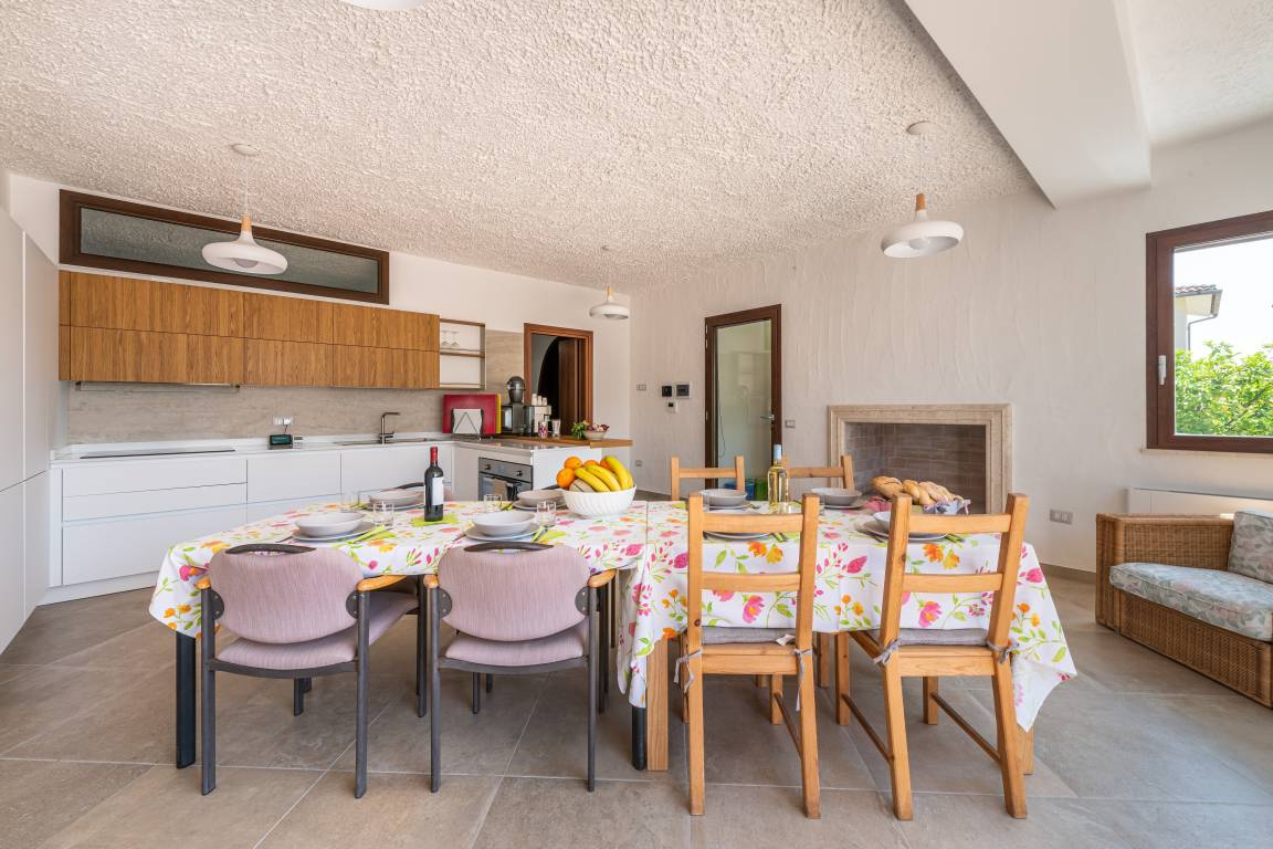 80 M² Casa ∙ 2 Habitaciones ∙ 3 Huéspedes - Capoterra