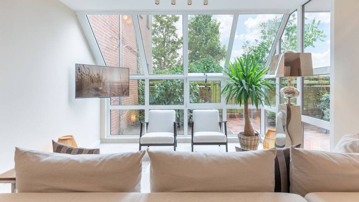 106 M² Apartment ∙ 2 Bedrooms ∙ 4 Guests - Husum