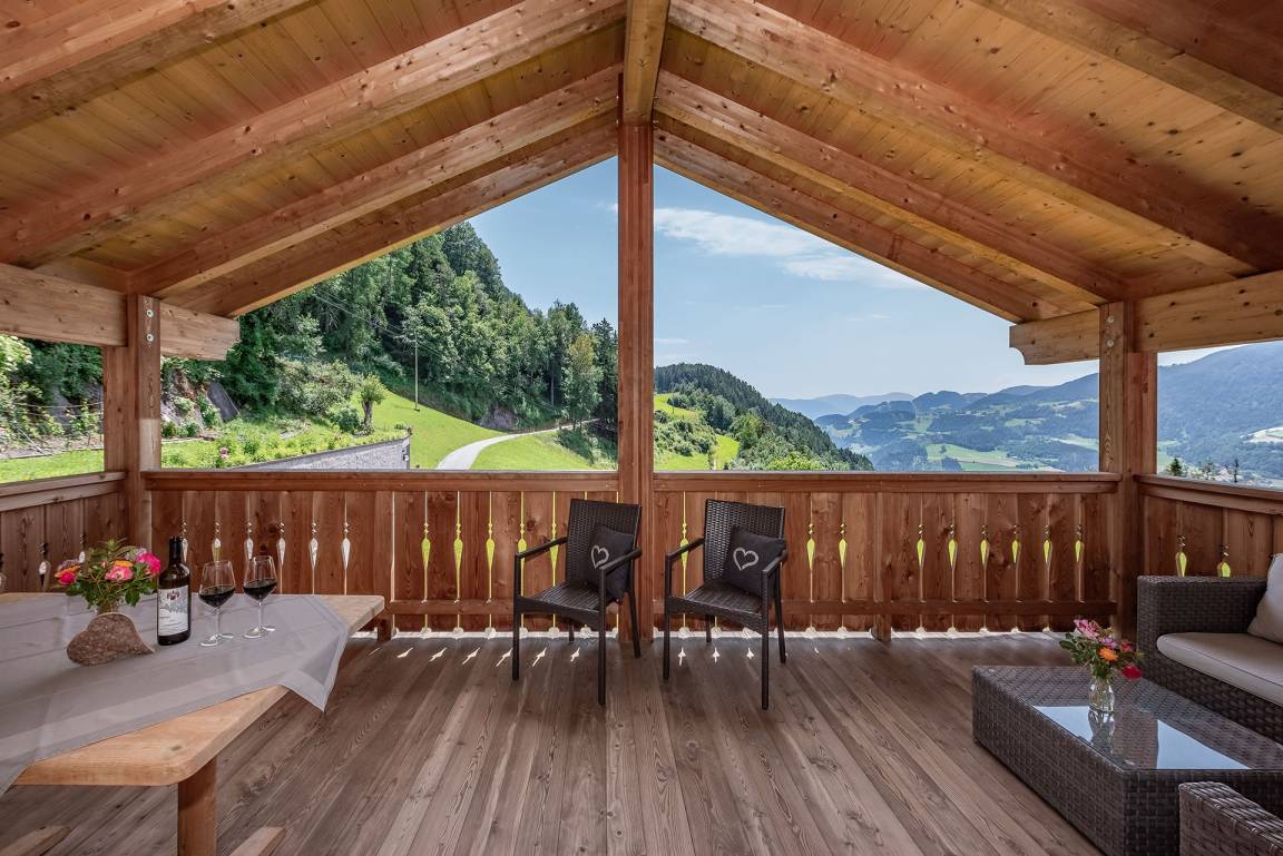 85 M² Ferienwohnung ∙ 3 Schlafzimmer ∙ 7 Gäste - Kastelruth