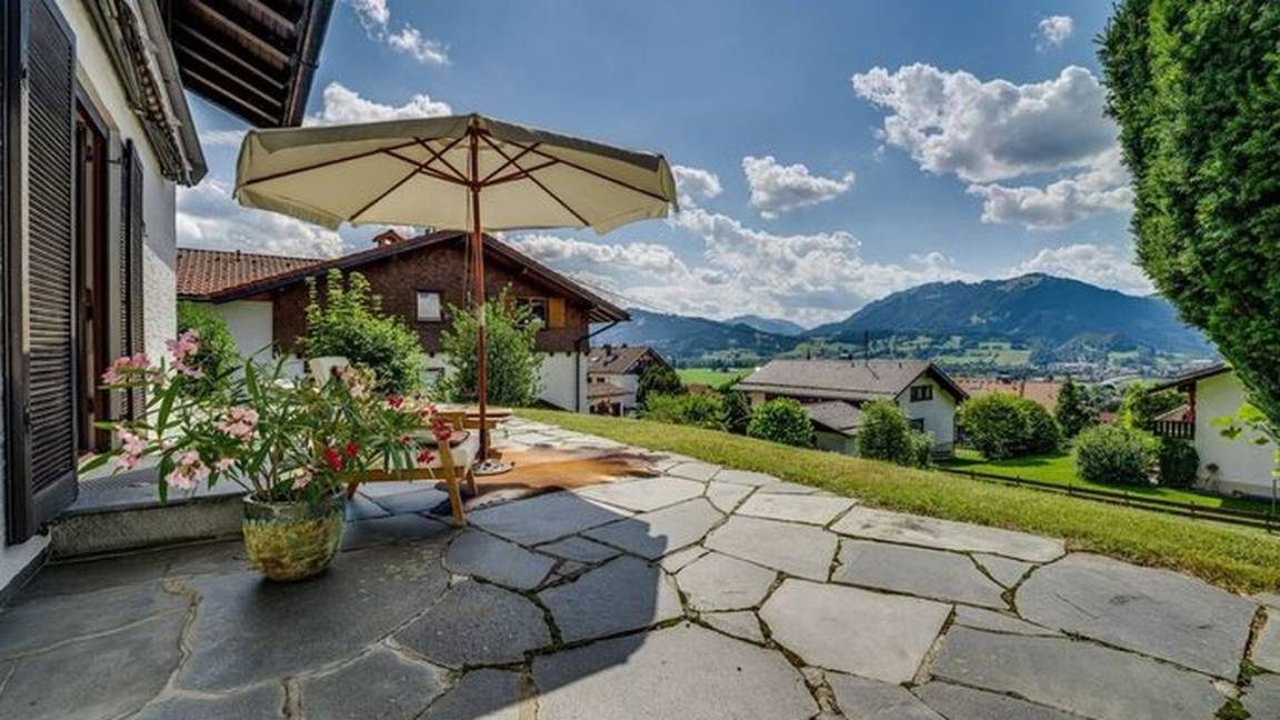 200 M² Ferienhaus ∙ 5 Schlafzimmer ∙ 9 Gäste - Sonthofen