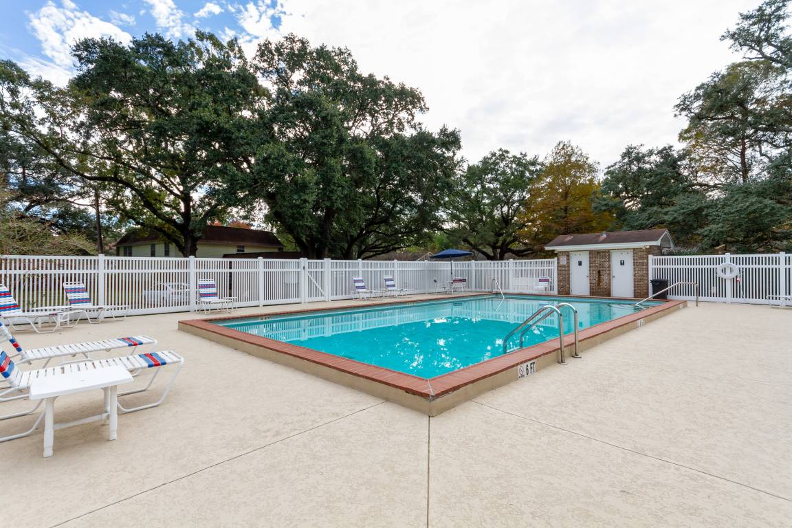 92 M² Apartment ∙ 2 Bedrooms ∙ 6 Guests - Pensacola, FL