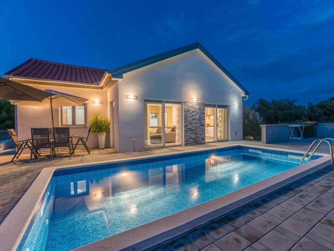 95 M² Villa ∙ 3 Bedrooms ∙ 6 Guests - Zaton