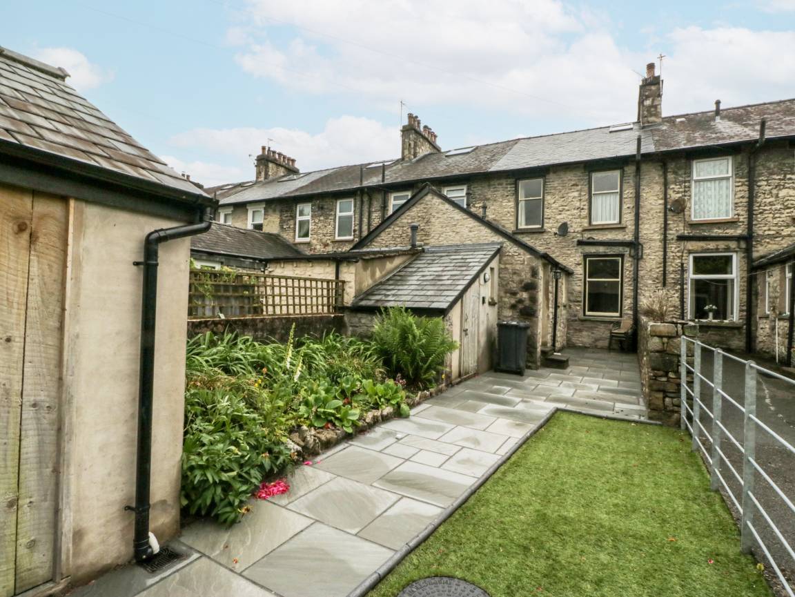 Cottage ∙ 2 Bedrooms ∙ 4 Guests - Kendal