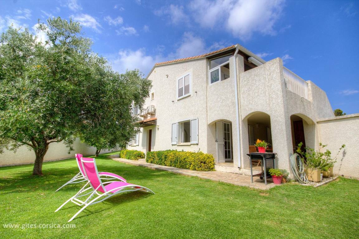 84 M² Gîte ∙ 2 Chambres ∙ 4 Personnes - Bastia