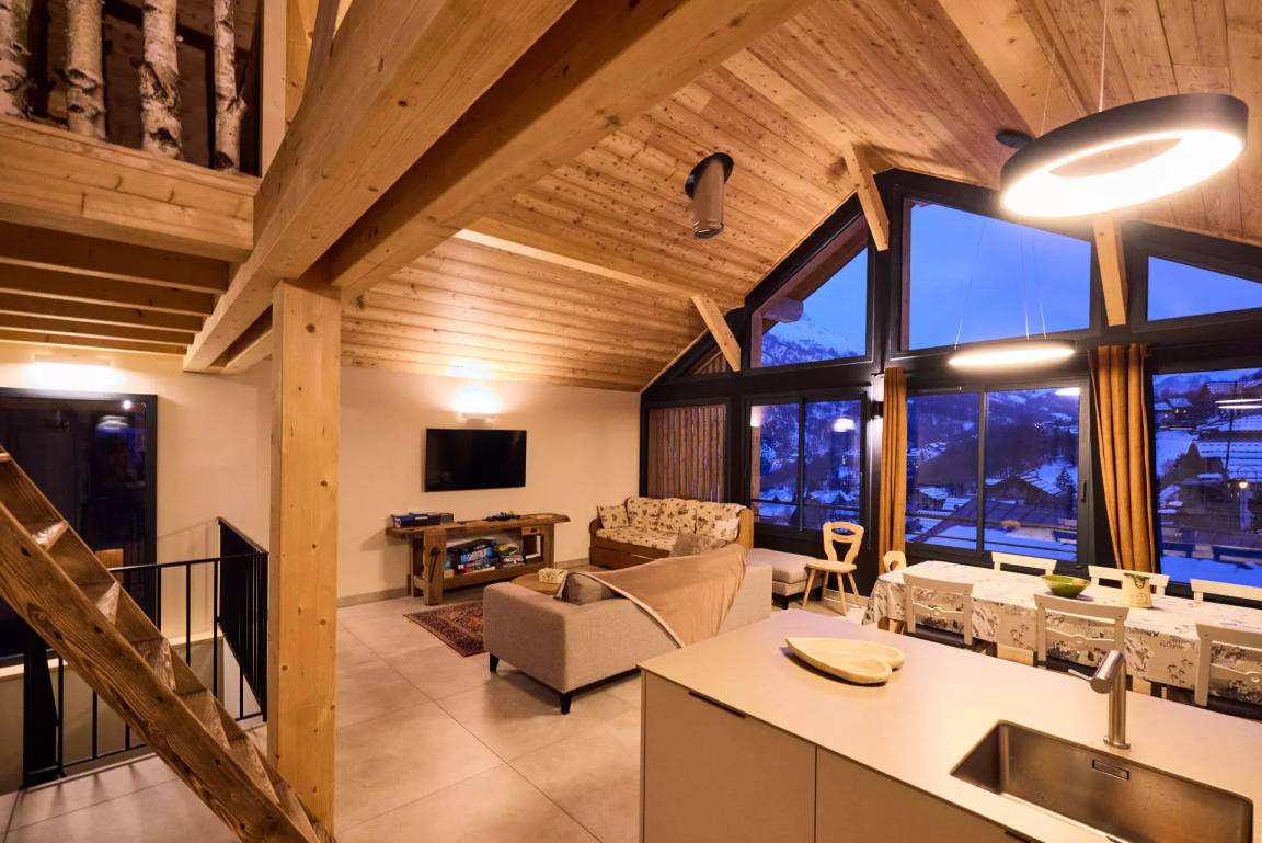 118 M² Chalet ∙ 3 Bedrooms ∙ 11 Guests - Valloire
