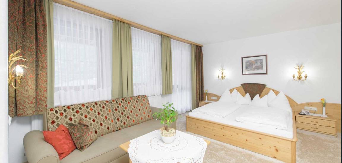 32 M² Hotel ∙ 1 Bedroom ∙ 4 Guests - Soelden