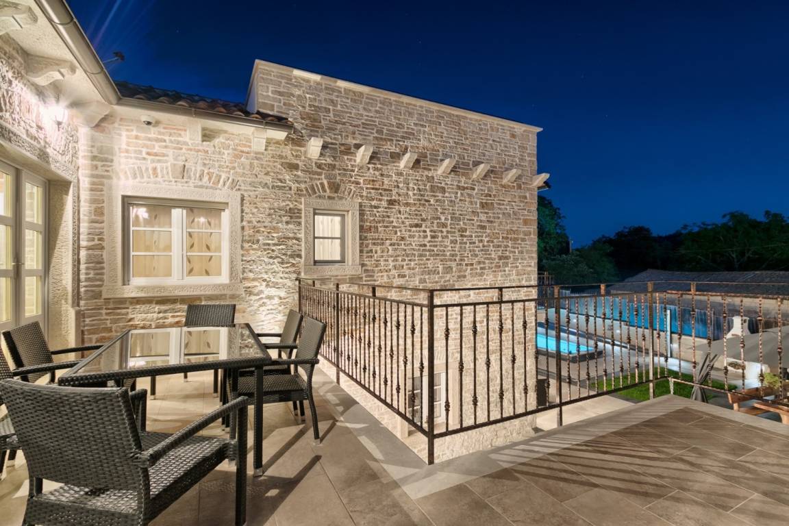 200 M² Villa ∙ 4 Habitaciones ∙ 12 Huéspedes - Pazin