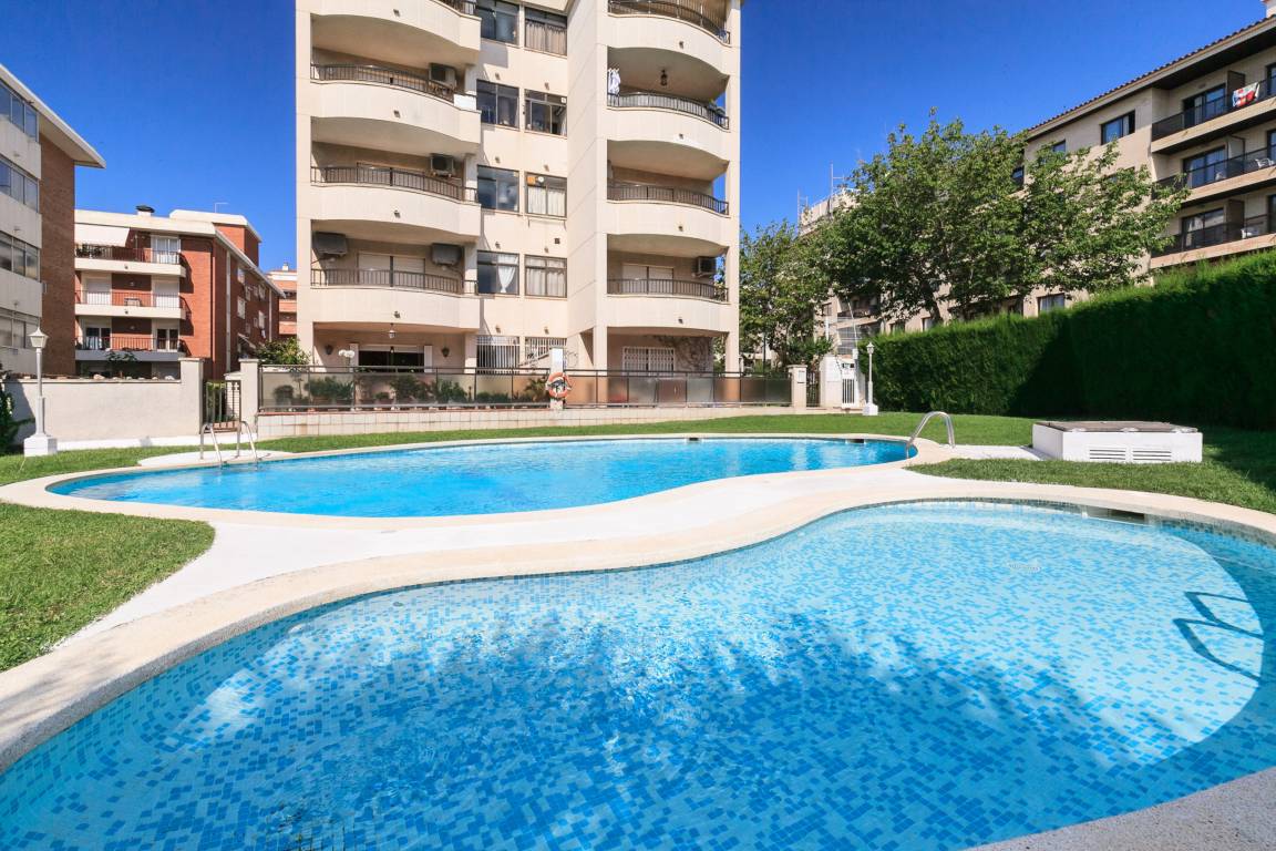 75 M² Apartamento ∙ 2 Quartos ∙ 6 Hóspedes - Cambrils