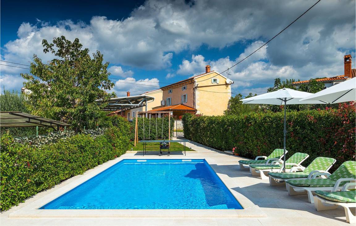 140 M² Maison De Vacances ∙ 4 Chambres ∙ 8 Personnes - Rovinj