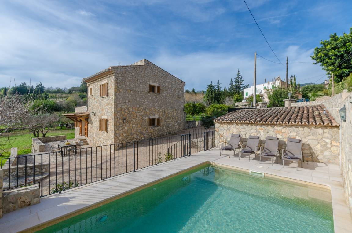 150 M² Casa Rural ∙ 4 Habitaciones ∙ 6 Huéspedes - Mallorca