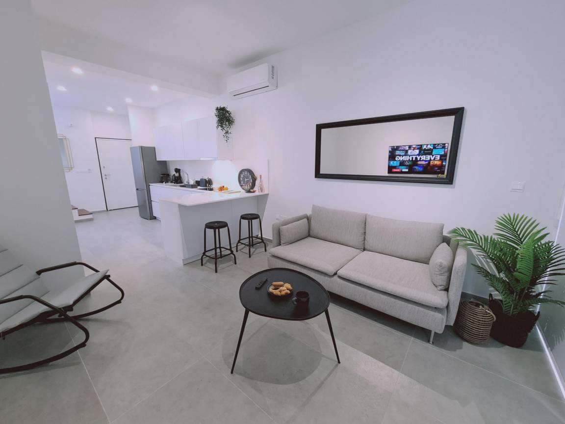 90 M² Apartment ∙ 2 Bedrooms ∙ 4 Guests - Protaras