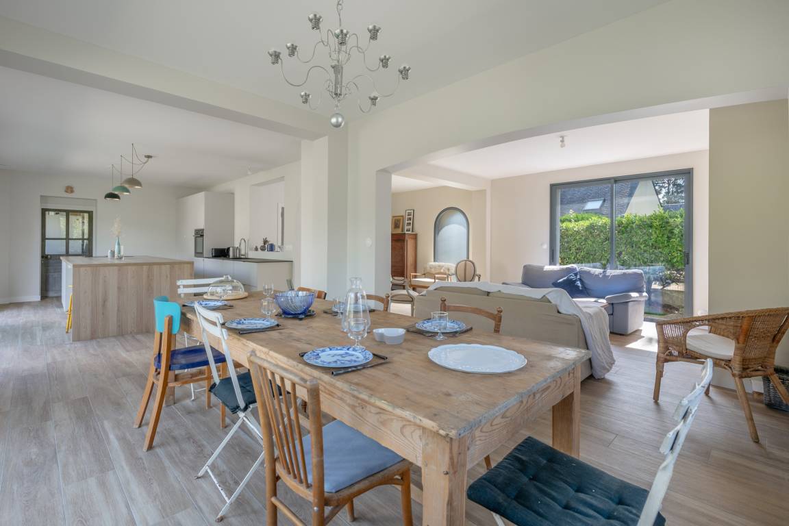 190 M² Huis ∙ 6 Slaapkamers ∙ 12 Gasten - Mesquer