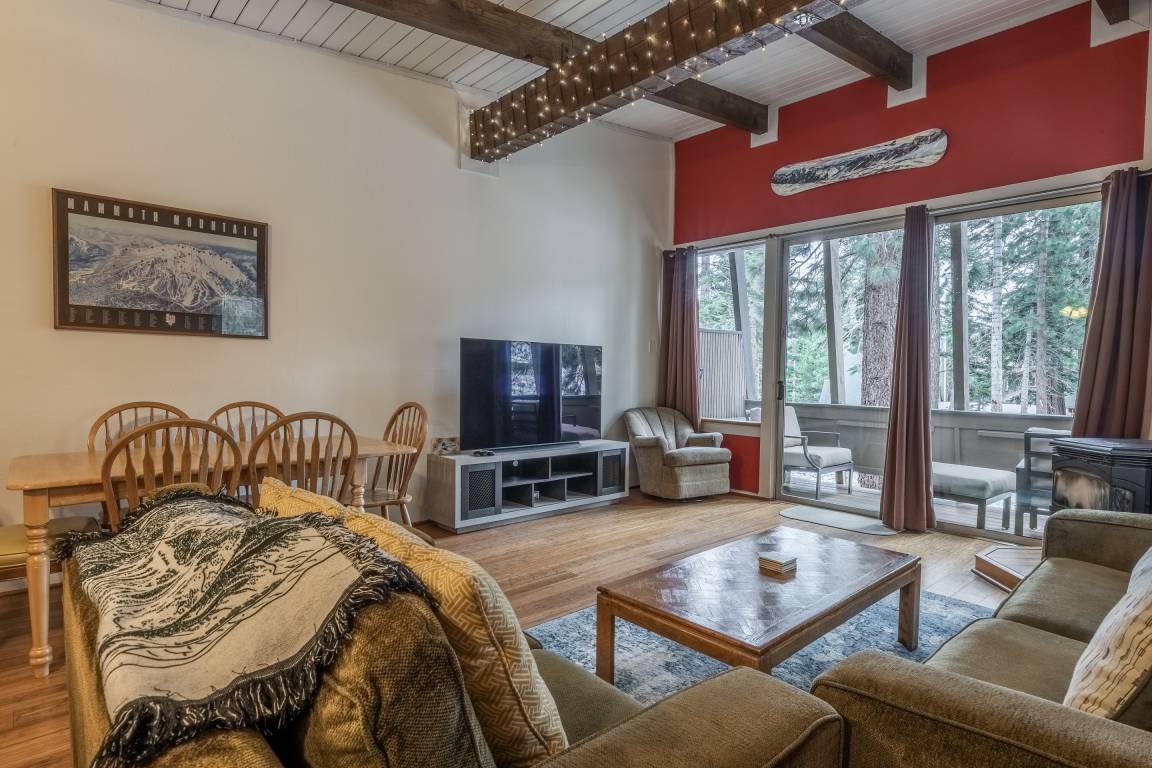 102 M² House ∙ 2 Bedrooms ∙ 6 Guests - Mammoth Mountain, CA