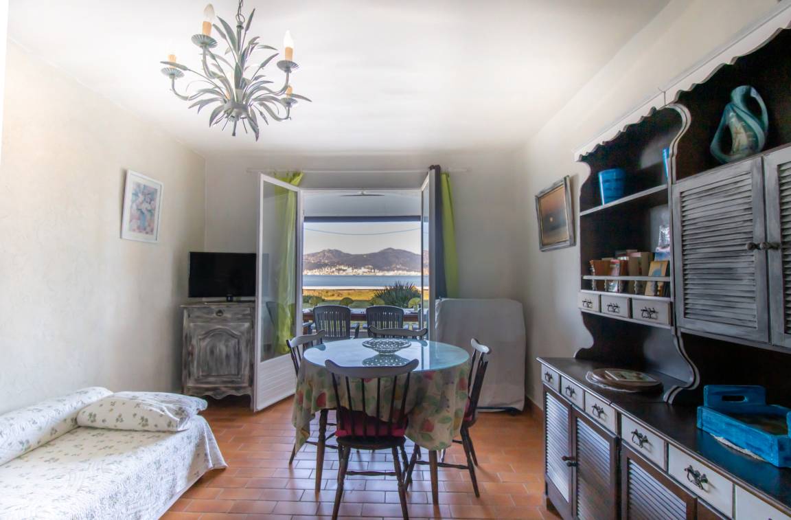 38 M² Studio Flat ∙ 4 Guests - Ajaccio