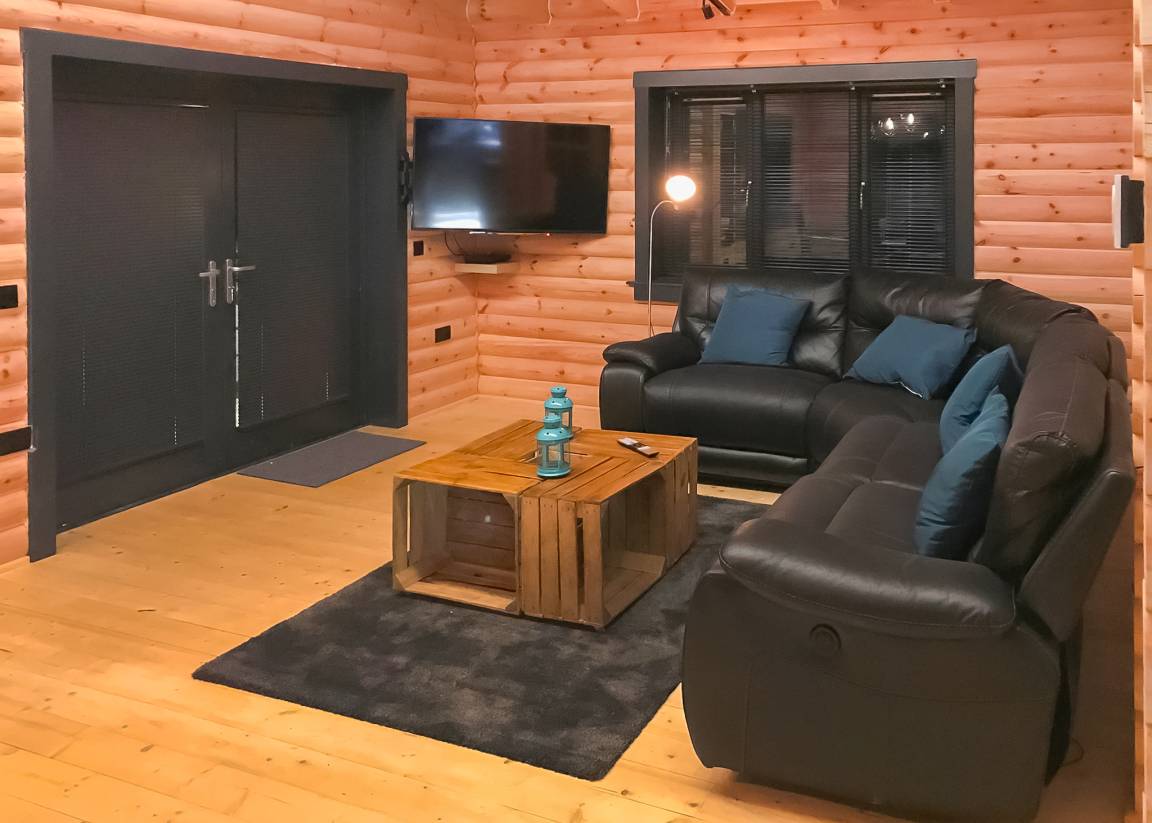 Chalet ∙ 3 Bedrooms ∙ 6 Guests - Scotland