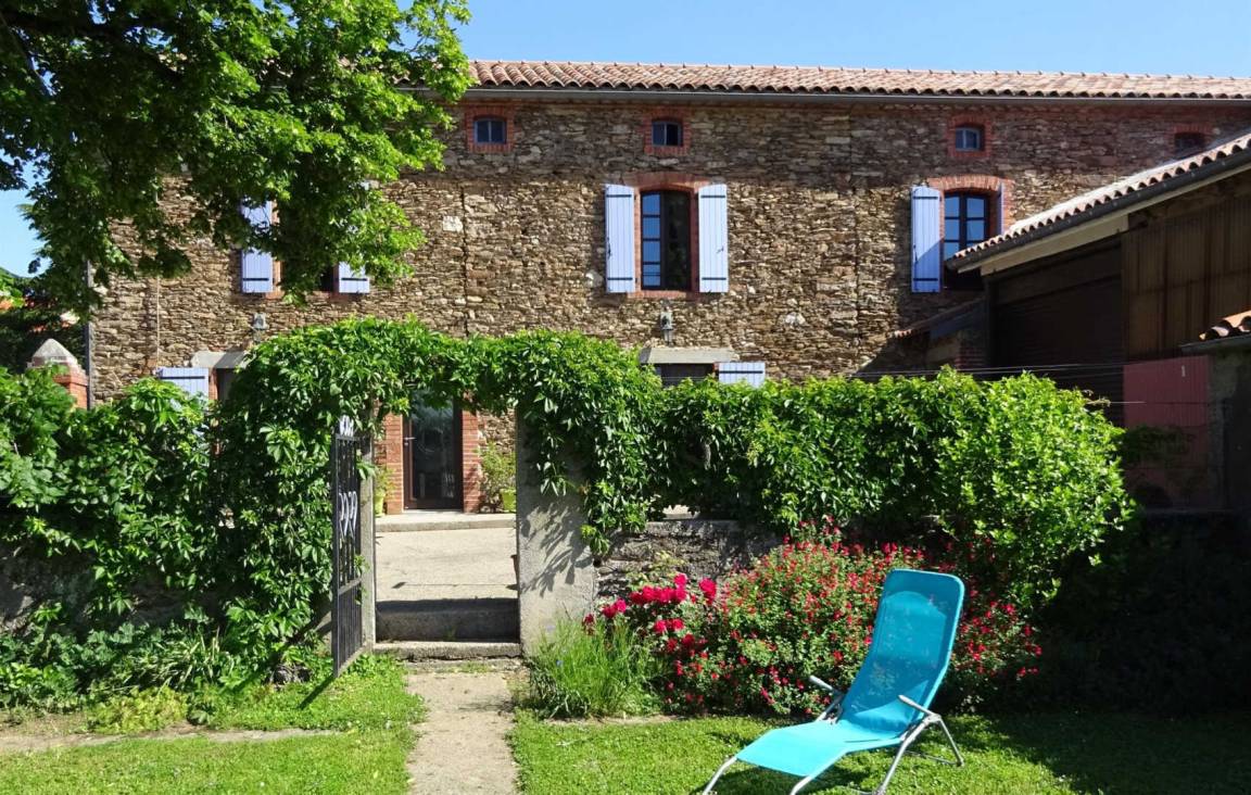 160 M² Gîte ∙ 4 Bedrooms ∙ 12 Guests - Tarn