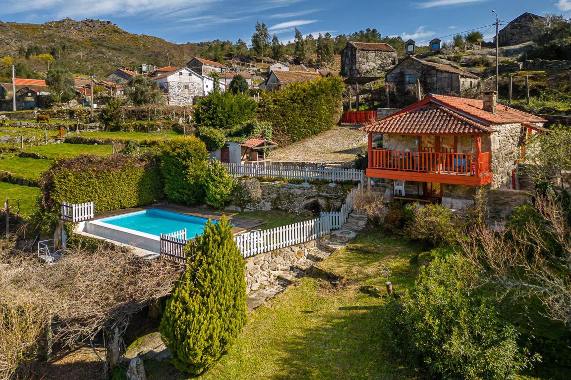 58 M² Casa ∙ 3 Quartos ∙ 6 Hóspedes - Soajo