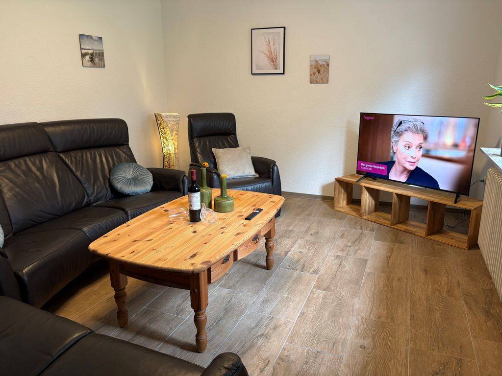75 M² Ferienwohnung ∙ 2 Schlafzimmer ∙ 4 Gäste - Rhauderfehn