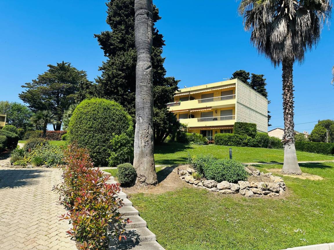 60 M² Appartement ∙ 2 Chambres ∙ 4 Personnes - Plage Golfe-Juan