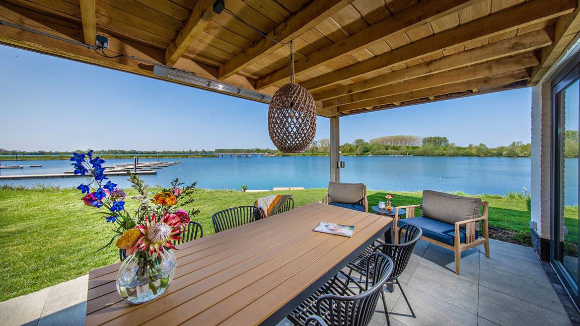 125 M² Villa ∙ 3 Bedrooms ∙ 6 Guests - Weert