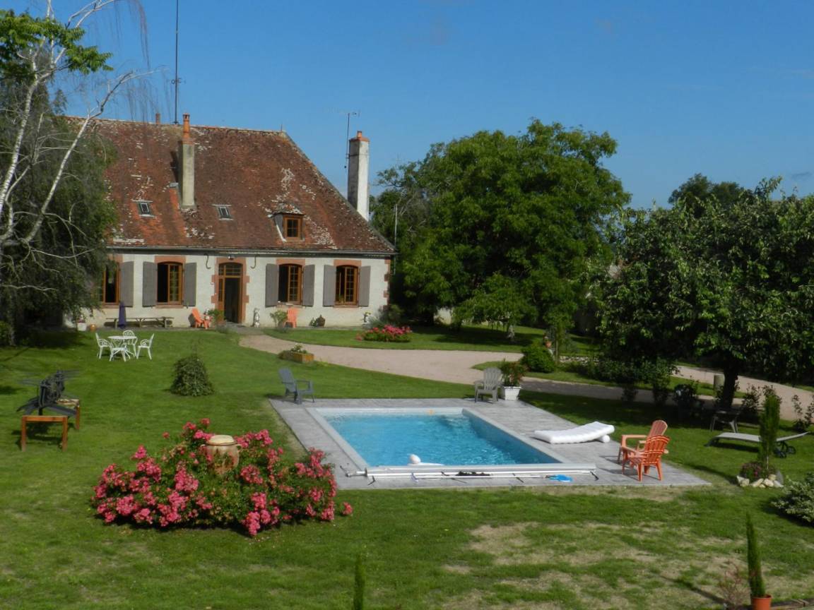 110 M² Cottage ∙ 2 Chambres ∙ 4 Personnes - Dompierre-sur-Besbre