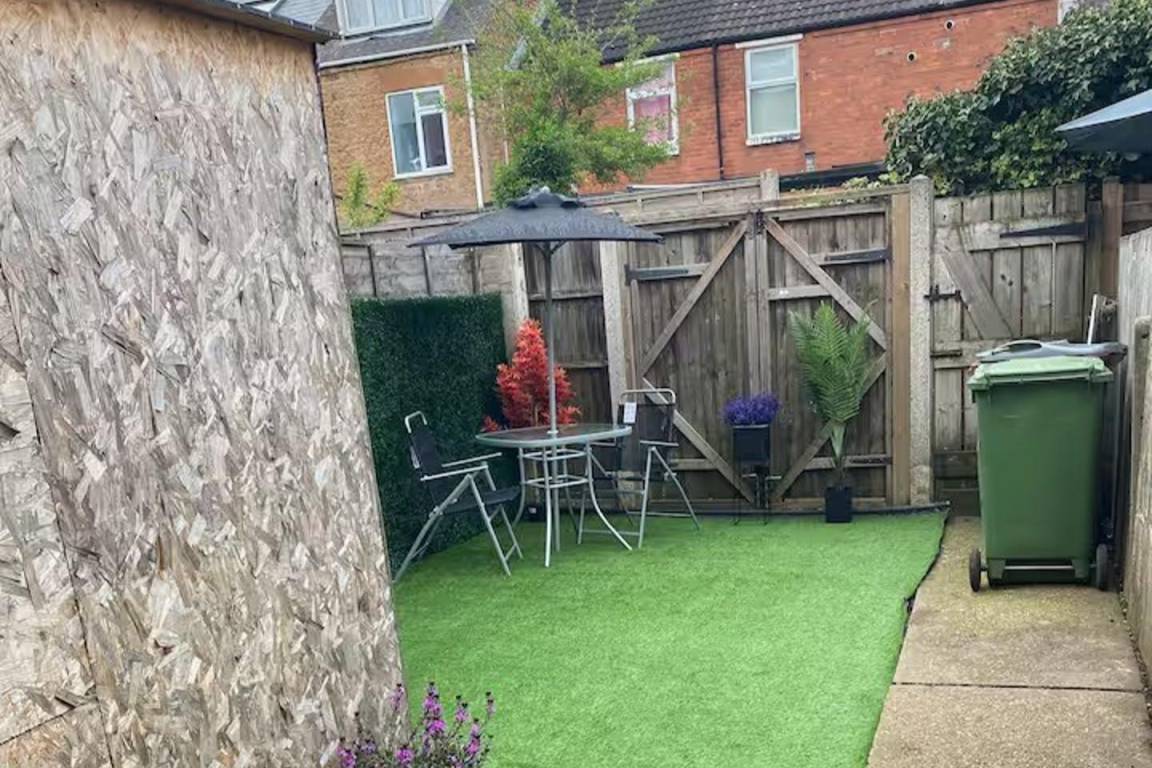 55 M² Casa ∙ 2 Camere Da Letto ∙ 3 Ospiti - Nottingham
